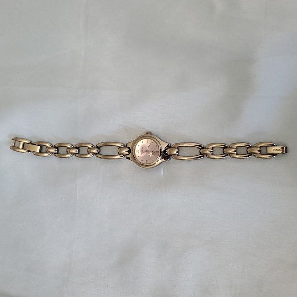 Fossil | Accessories | Fossil F2 Watch | Poshmark